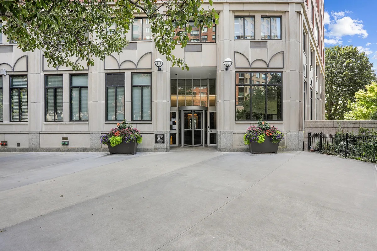 Liberty Terrace | 380 Rector Place, Manhattan | Corcoran