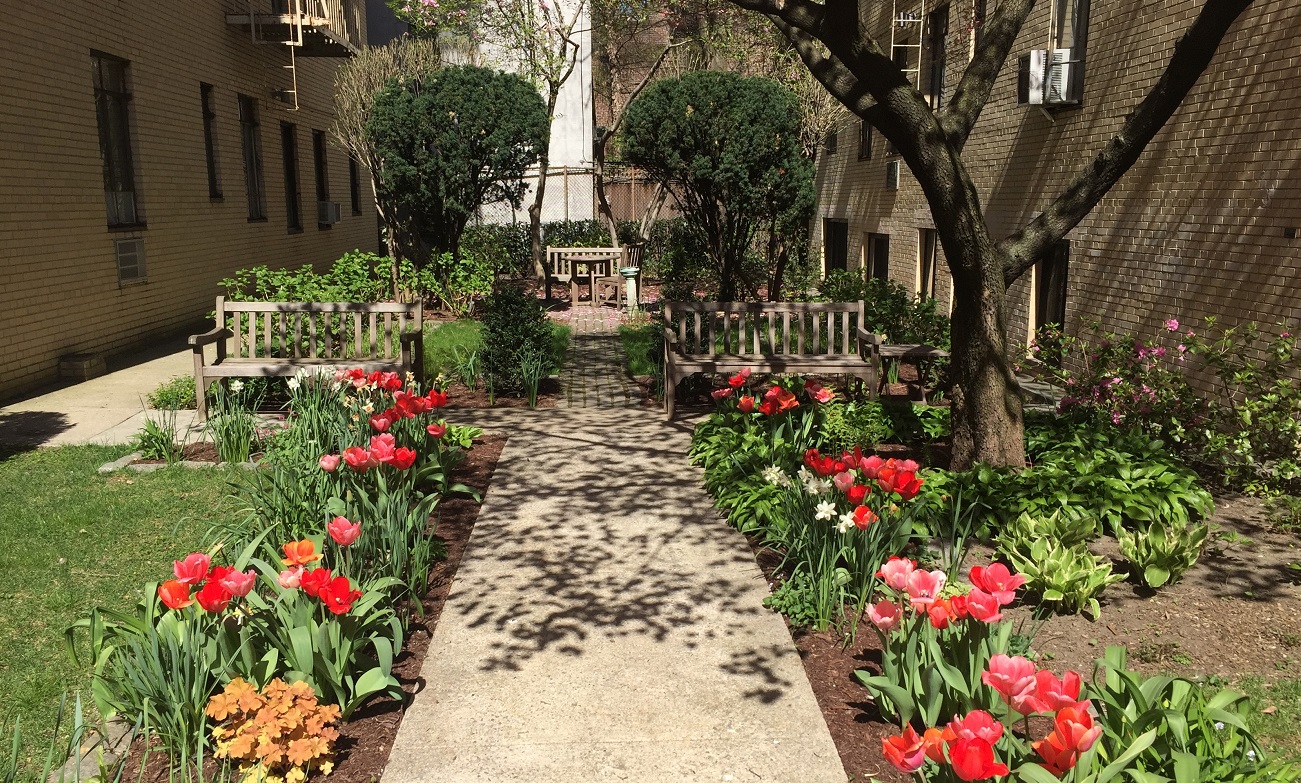 CHELSEA GARDENS | 250 West 24th Street, Manhattan | Corcoran