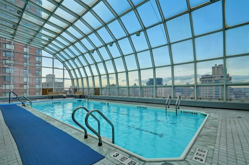 Hampton House | 404 East 79th Street, Manhattan | Corcoran