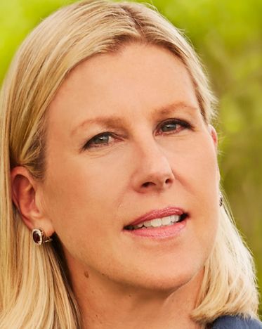 Holly Dunham | Licensed Associate RE Broker | Corcoran