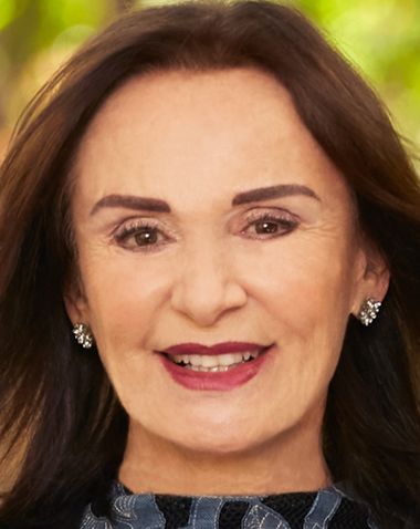 Phyllis Elliott | Licensed Associate RE Broker | Corcoran