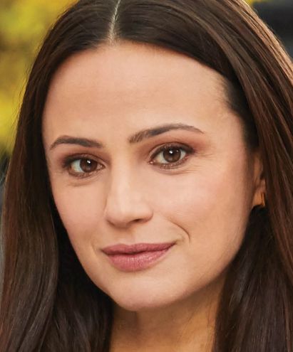 Alicia Cacchione | Licensed RE Salesperson | Corcoran