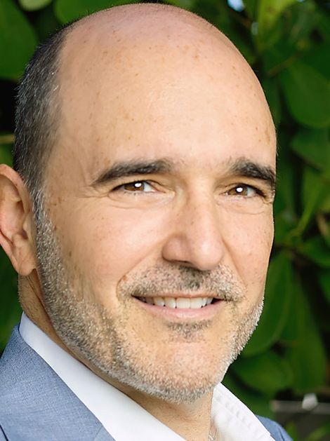 Victor Olaniel | Sales Associate | Corcoran