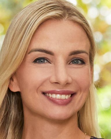 Daria Lopez | Licensed RE Salesperson | Corcoran