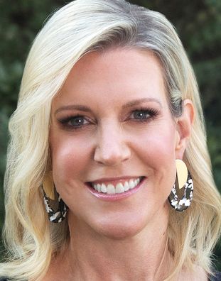 Lisa Moon | Broker | Corcoran