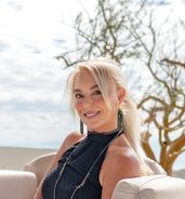 Robyn Leigh Bezjak | RE Professional | Corcoran