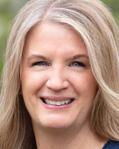 Stephanie Bogdan | RE Sales Person | Corcoran