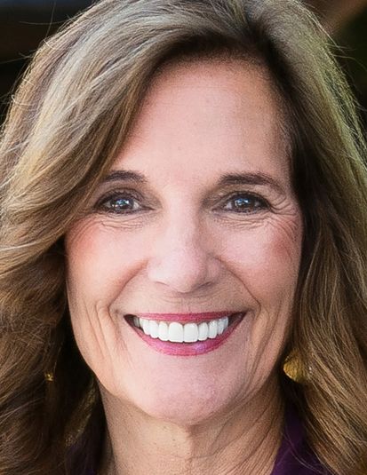 Lisa Navarro | REALTOR® | Corcoran