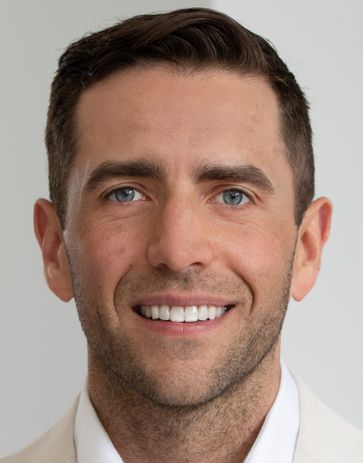 Peter McGovern | Senior Sales Associate | Corcoran