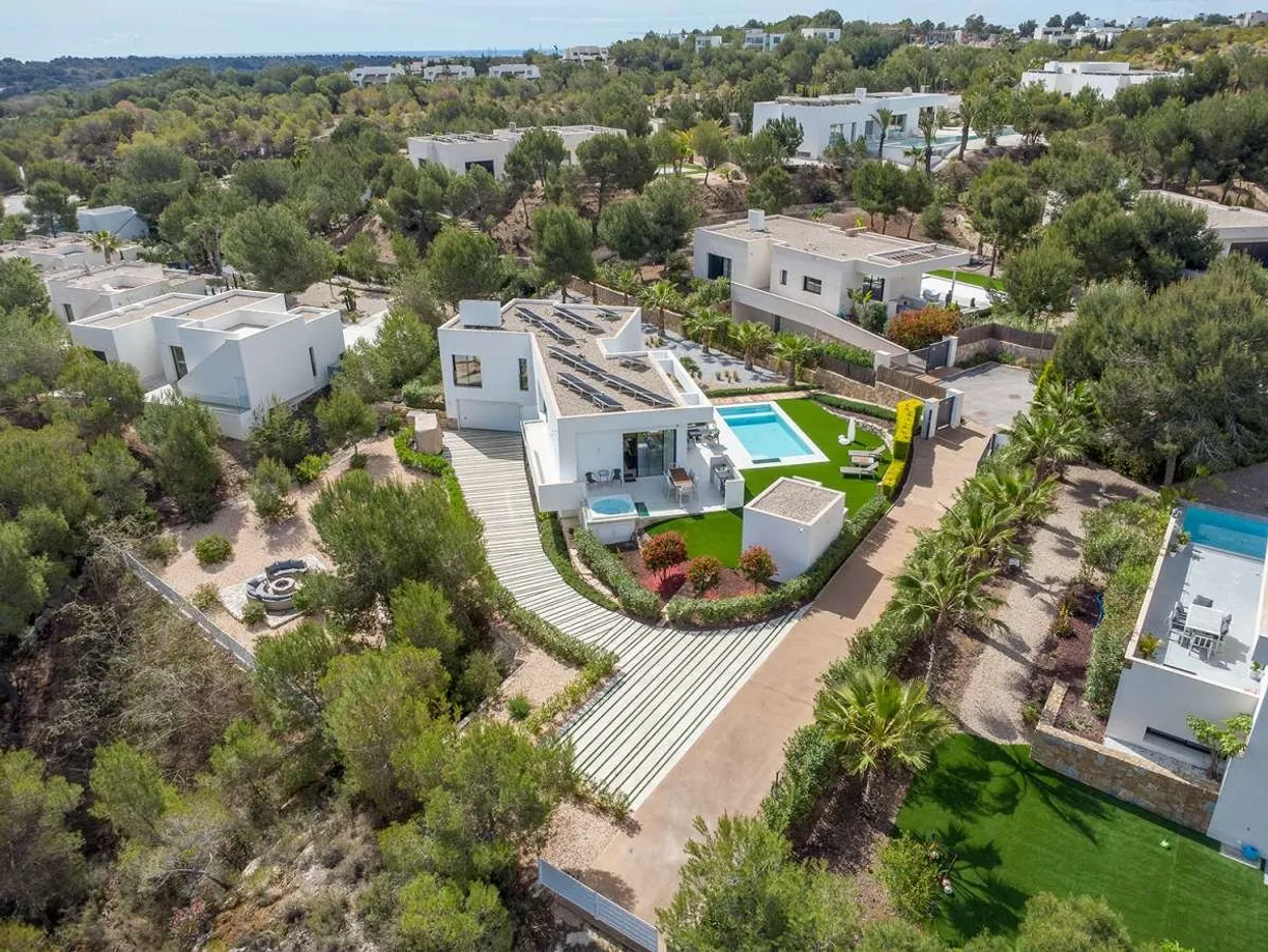 Las Colinas Golf Resort, Las Colinas Golf Resort Property for sale