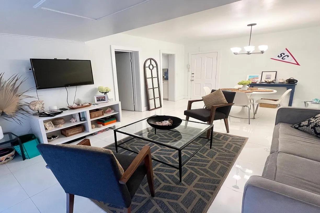 DELAPORTE CONDO #A6, Cable Beach Property for rent