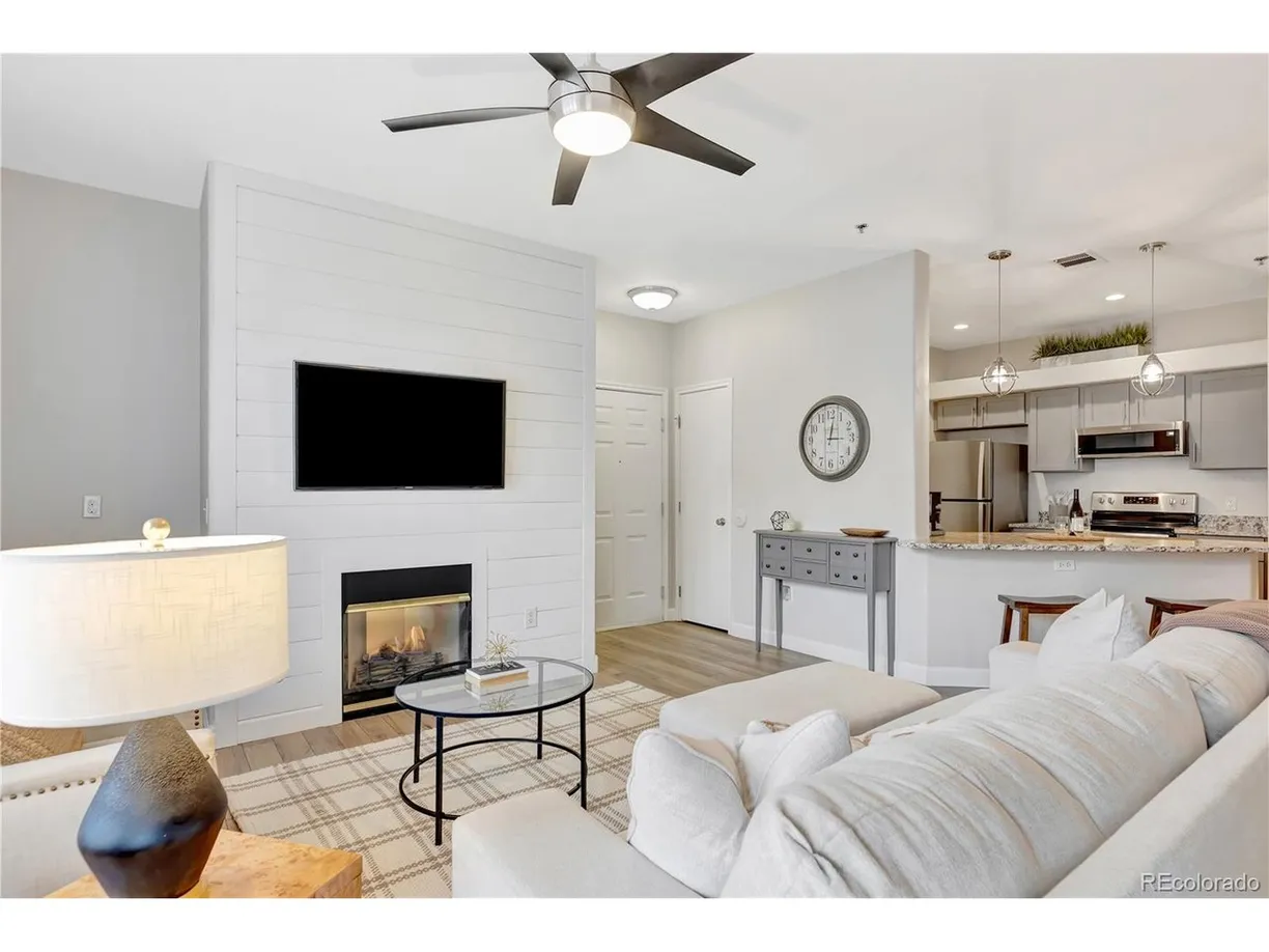 6005 Castlegate #B22, Castle Rock, CO 80108 Property for sale