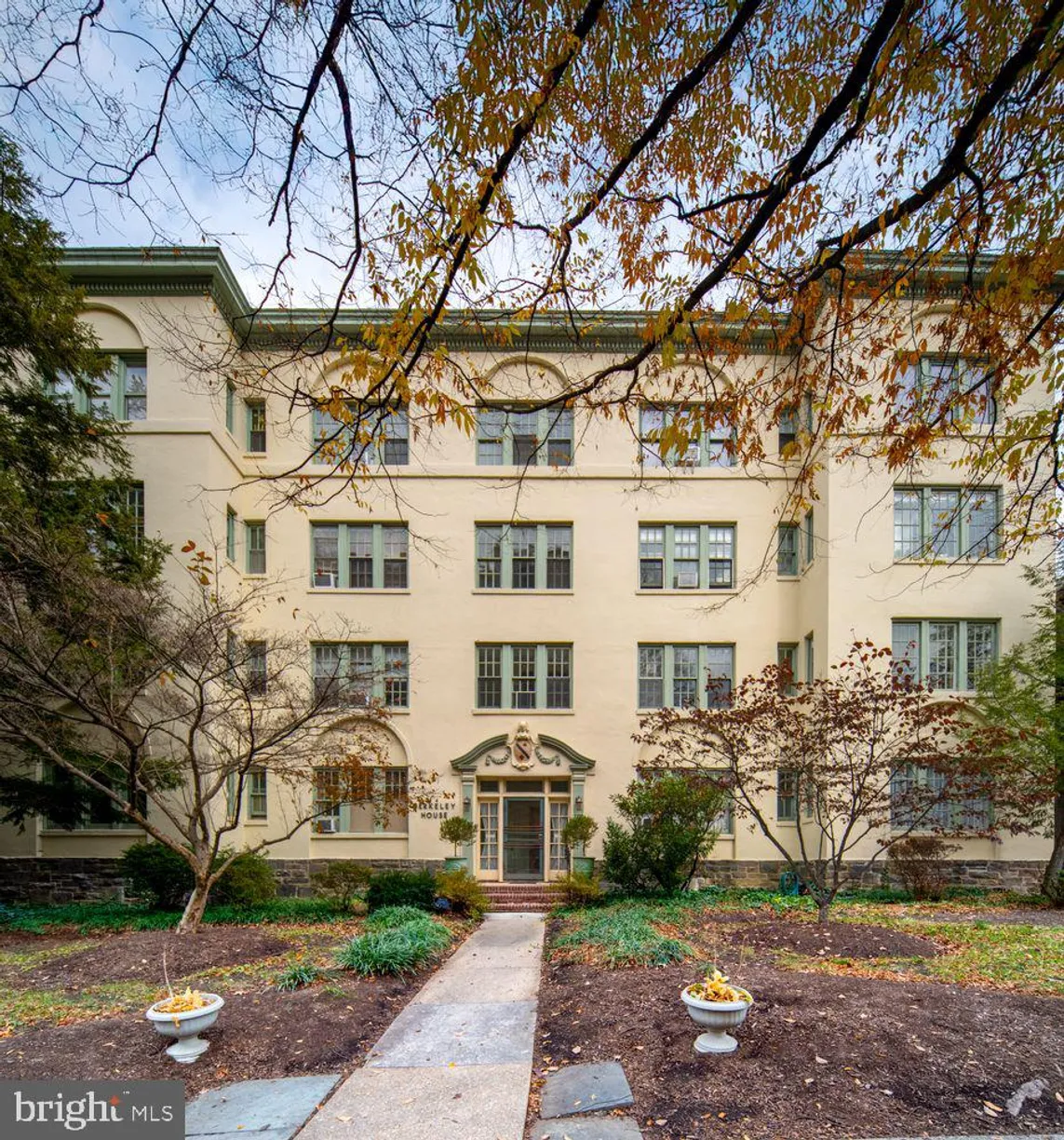 102 W 39th St #2a, BALTIMORE, MD 21210 Property for sale