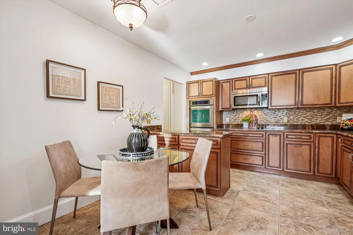 8101 Connecticut Ave #c-601, CHEVY CHASE, MD 20815 Property for sale