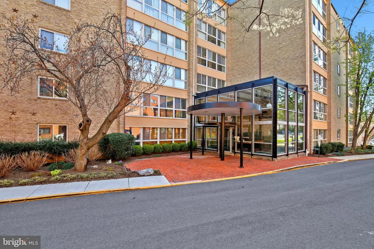 4970 Battery Ln #108, BETHESDA, MD 20814 Property for sale