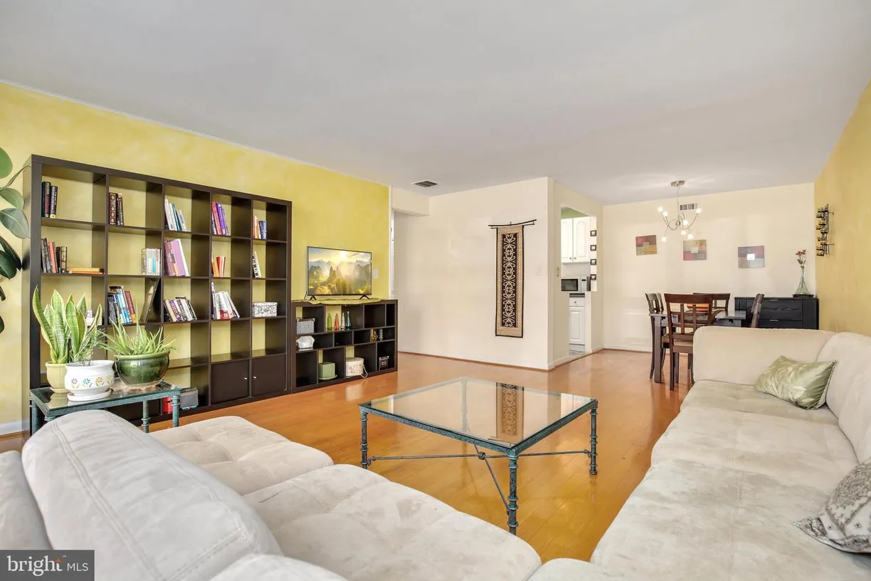 4970 Battery Ln #108, BETHESDA, MD 20814 Property for sale