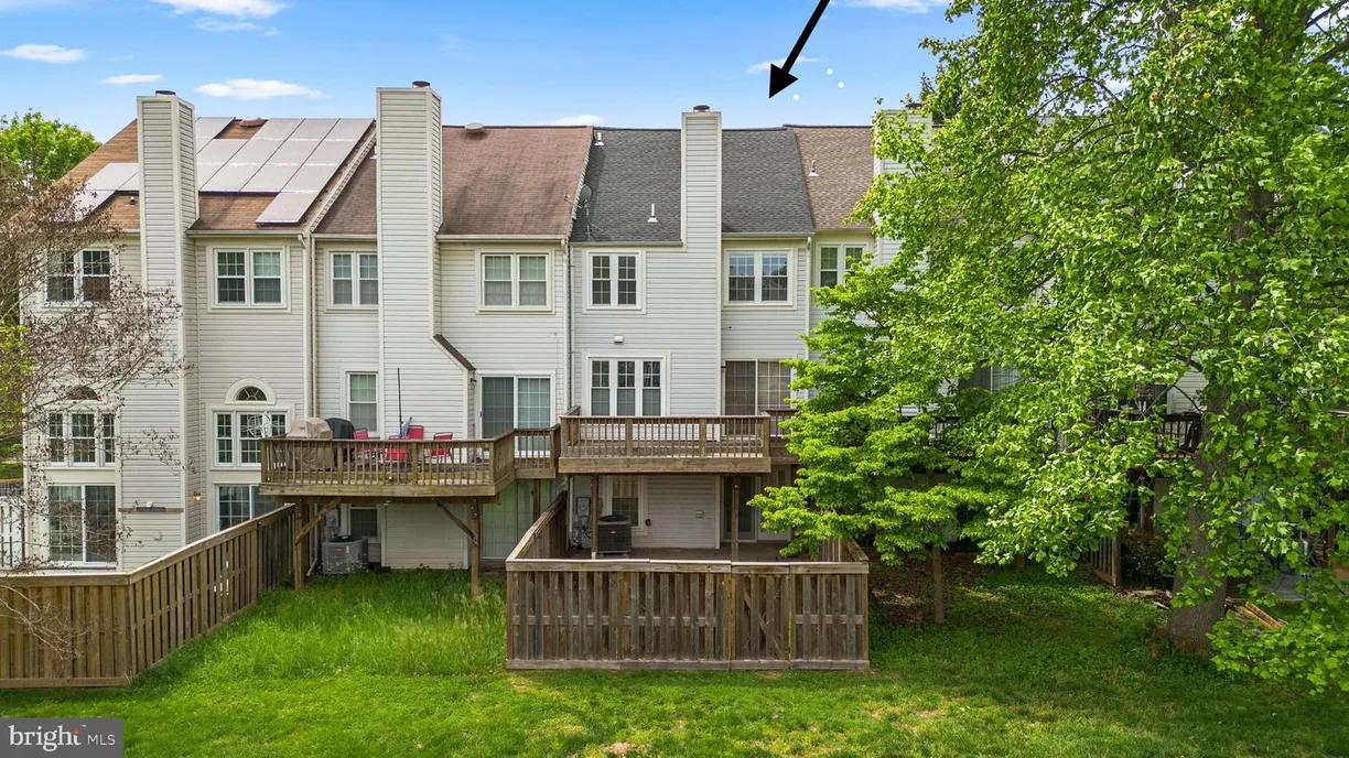 8723 Delcris Dr, MONTGOMERY VILLAGE, MD 20886 Property for sale
