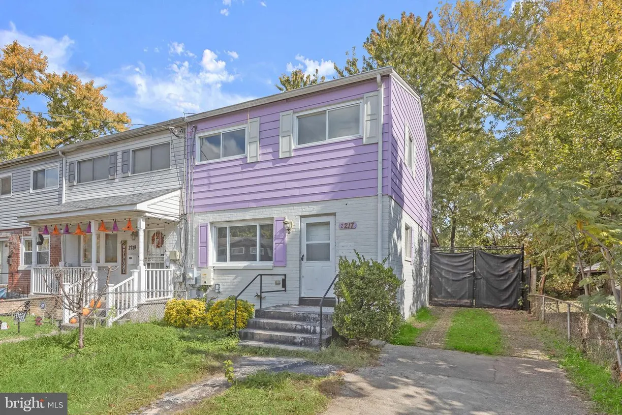 2217 Columbia Pl, LANDOVER, MD 20785 Property for sale