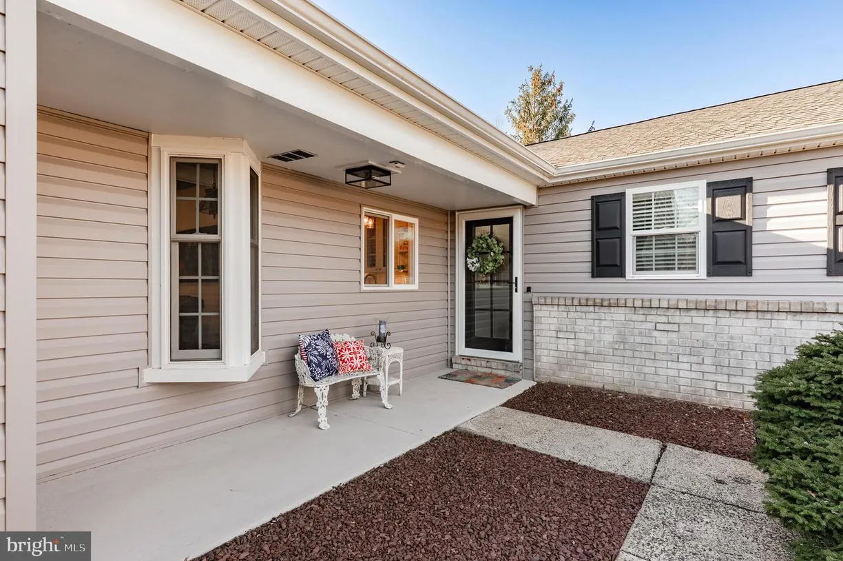 23 Wooden Bridge Ct, SOUTHAMPTON, PA 18966 Property for sale