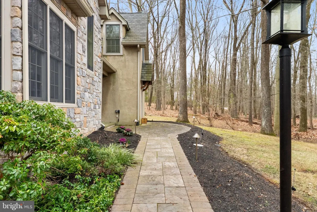 7044 Ely Rd, NEW HOPE, PA 18938 Property for sale