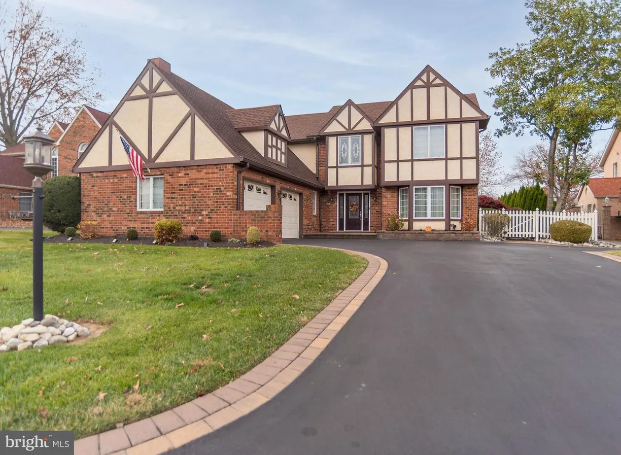 9616 Eden Hall Ln, PHILADELPHIA, PA 19114 Property for sale