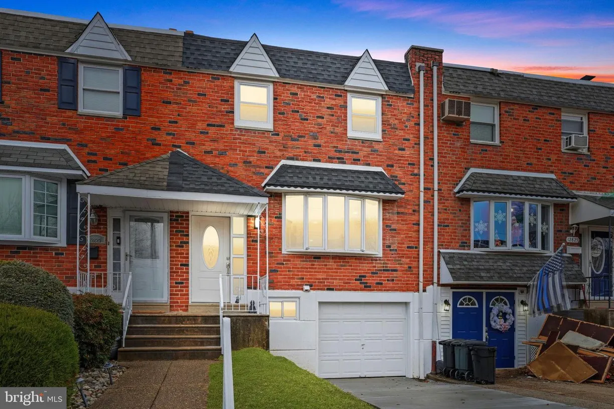 12827 Elnora Rd, PHILADELPHIA, PA 19154 Property for sale