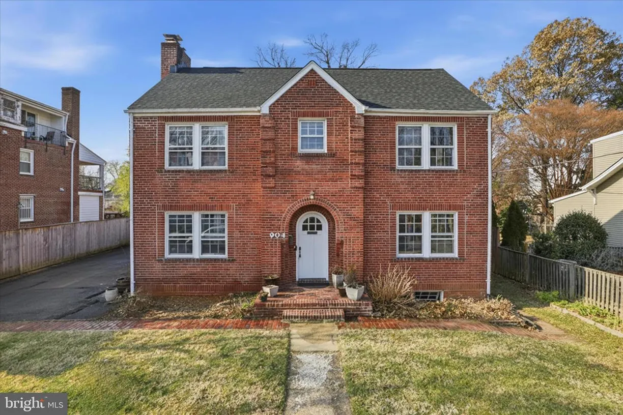 904 N Ivy St #1, ARLINGTON, VA 22201 Property for rent