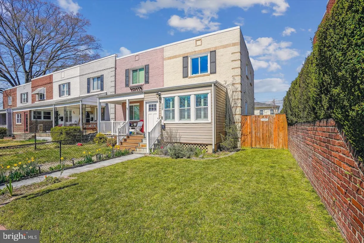 112 Lynhaven Dr, ALEXANDRIA, VA 22305 Property for sale