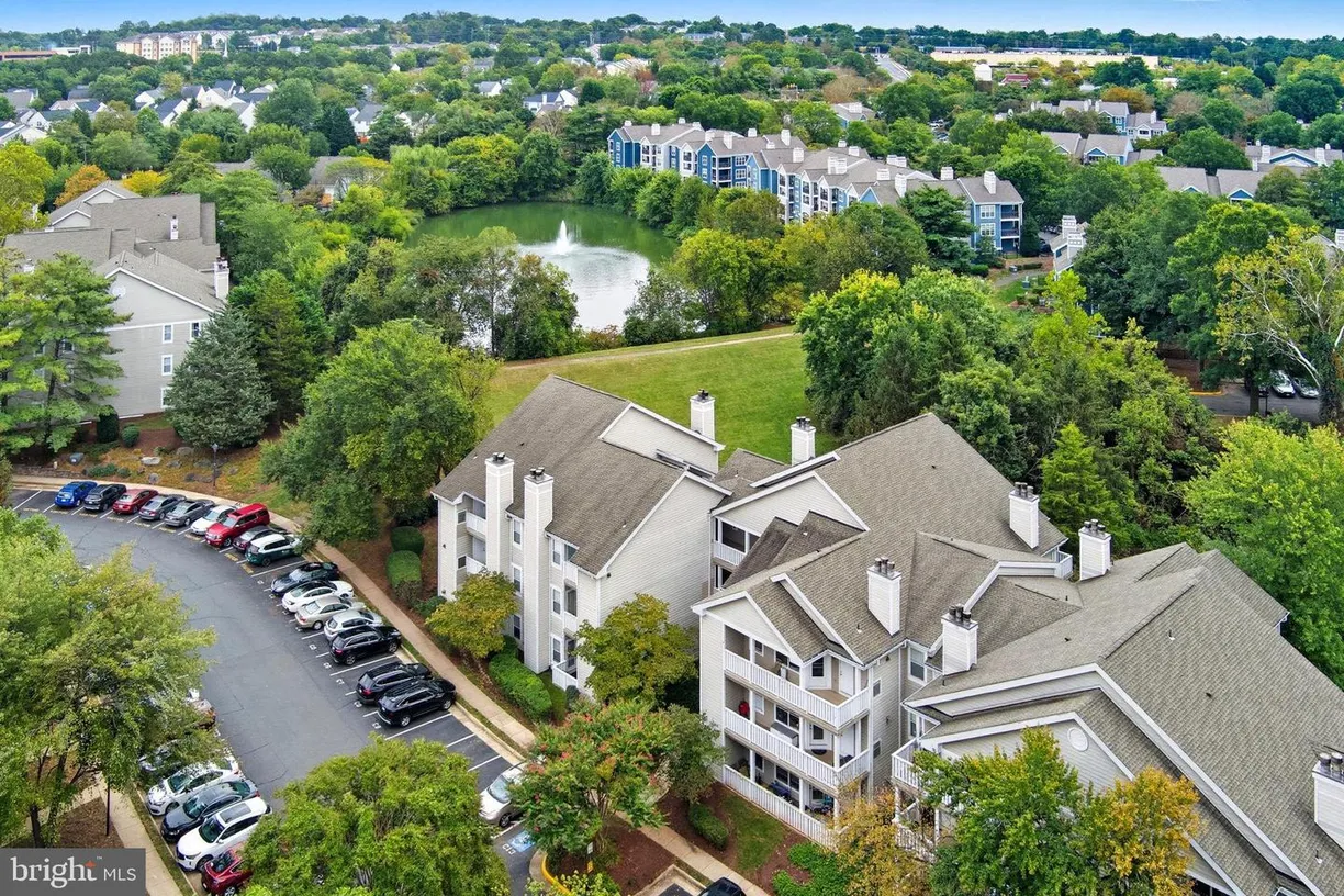 14313 Climbing Rose Way #105, CENTREVILLE, VA 20121 Property for sale