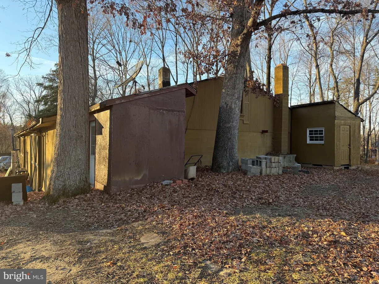 8906 Hooes Rd, LORTON, VA 22079 Property for sale