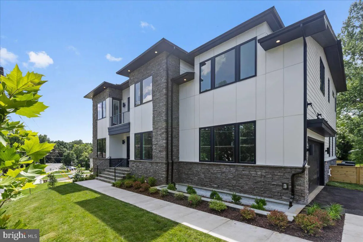 6511 Ivy Hill Dr, MCLEAN, VA 22101 Property for sale