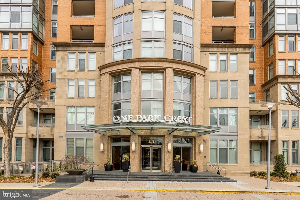 8220 Crestwood Heights Dr #418, MCLEAN, VA 22102 Property for sale