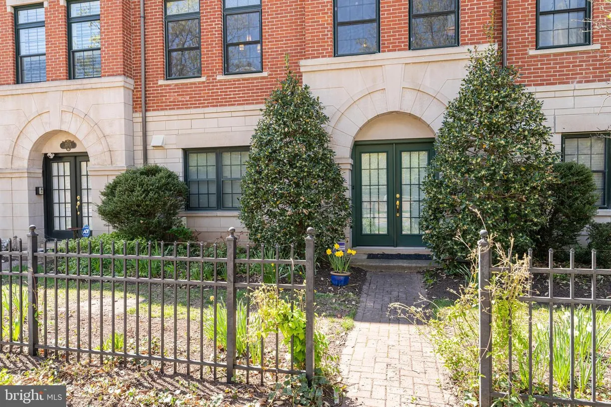 12076 Kinsley Pl, RESTON, VA 20190 Property for sale