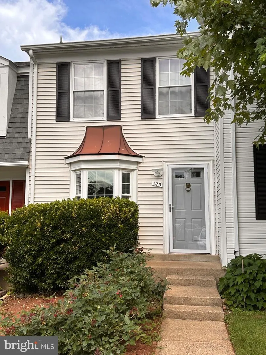 123 Bickel Ct, STERLING, VA 20165 Property for sale