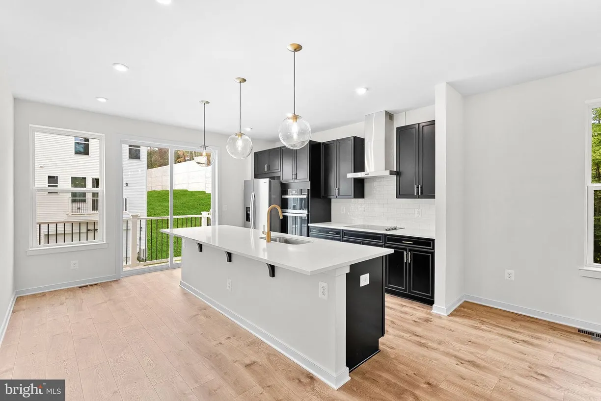 17960 Alicia Ave, DUMFRIES, VA 22026 Property for sale