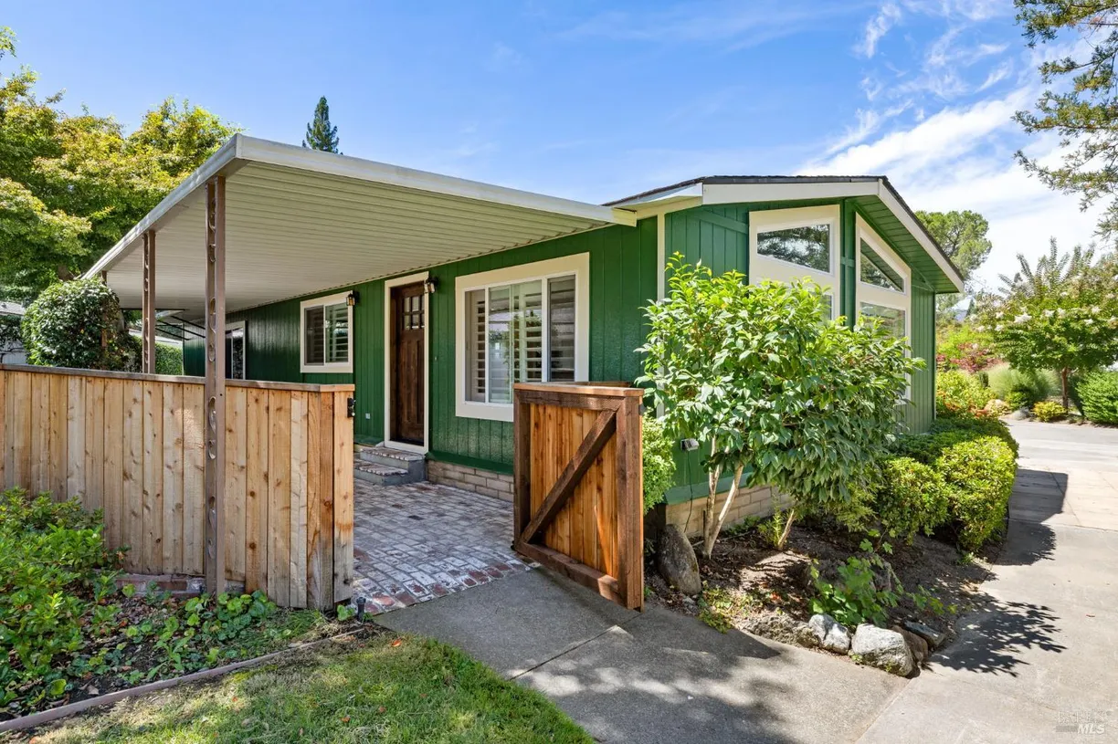 10 Los Robles Court, St. Helena, CA 94574 Property for sale