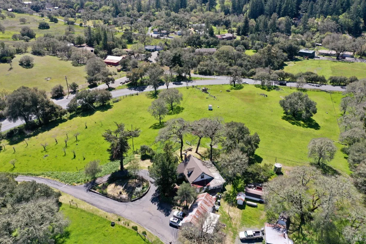 5175 Petrified Forest Road, Calistoga, CA 94515 Property for sale