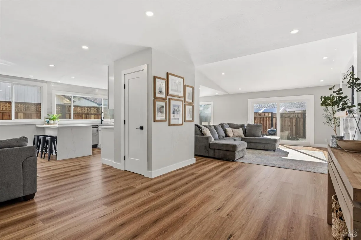 4472 Hollingsworth Circle, Rohnert Park, CA 94928 Property for sale