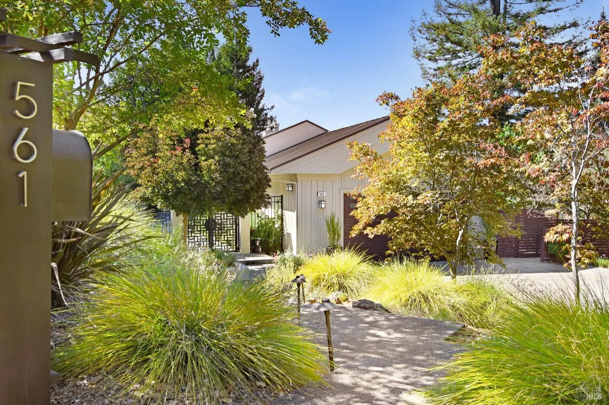 561 Buckeye Court, Santa Rosa, CA 95409 Property for sale