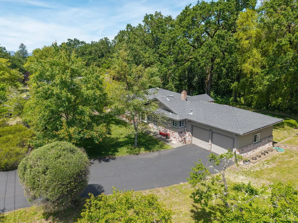 825 Woodside aka Madrone Road, Glen Ellen, CA 95442 Property for sale