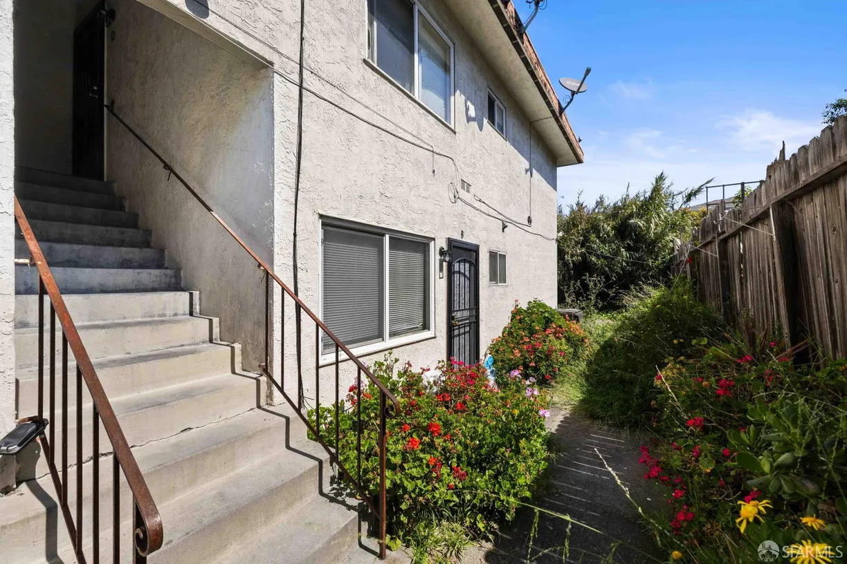 2120 E 22nd Avenue, Oakland, CA 94606 Property for sale