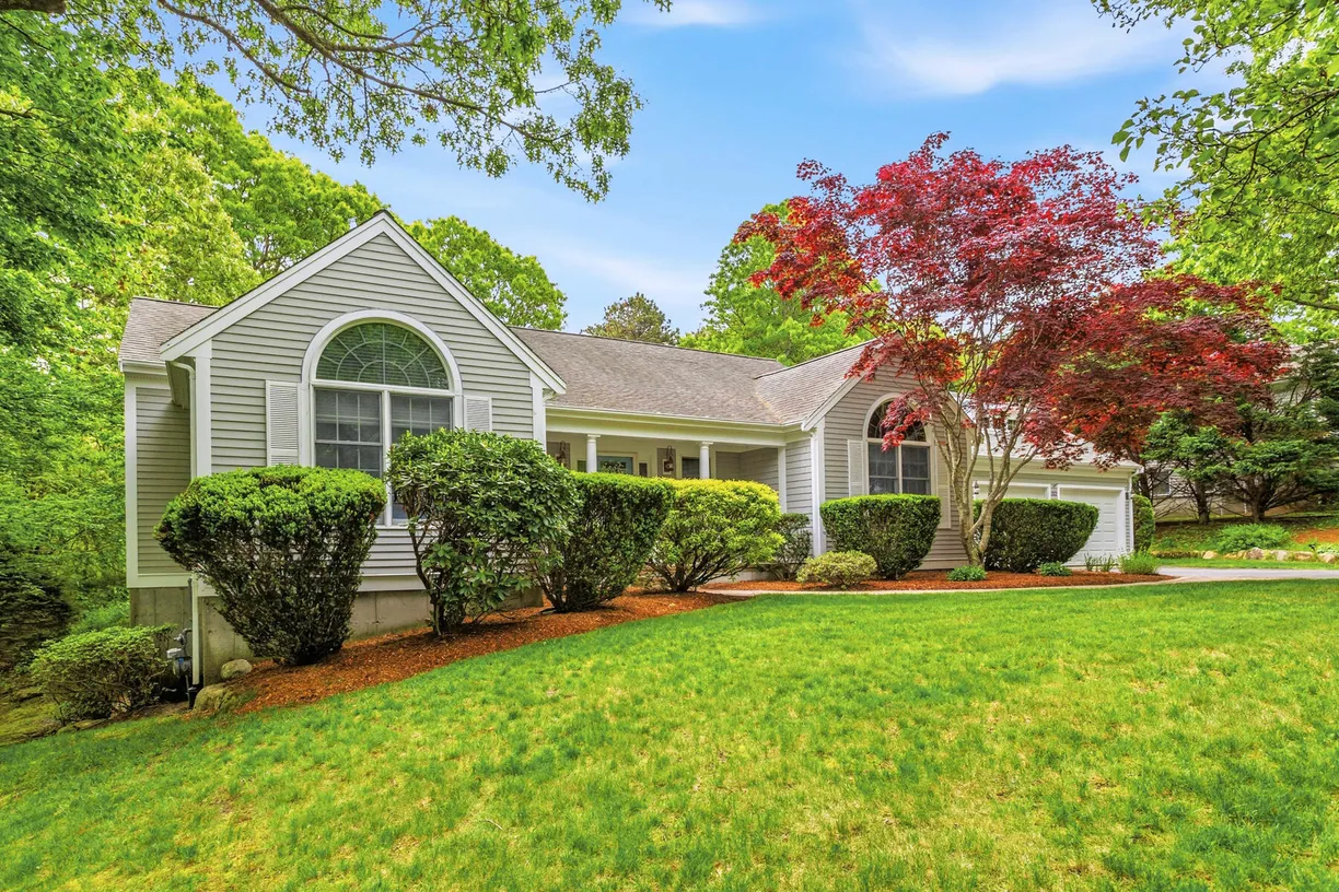 103 Falling Leaf Lane, Osterville, MA 02655 Property for sale