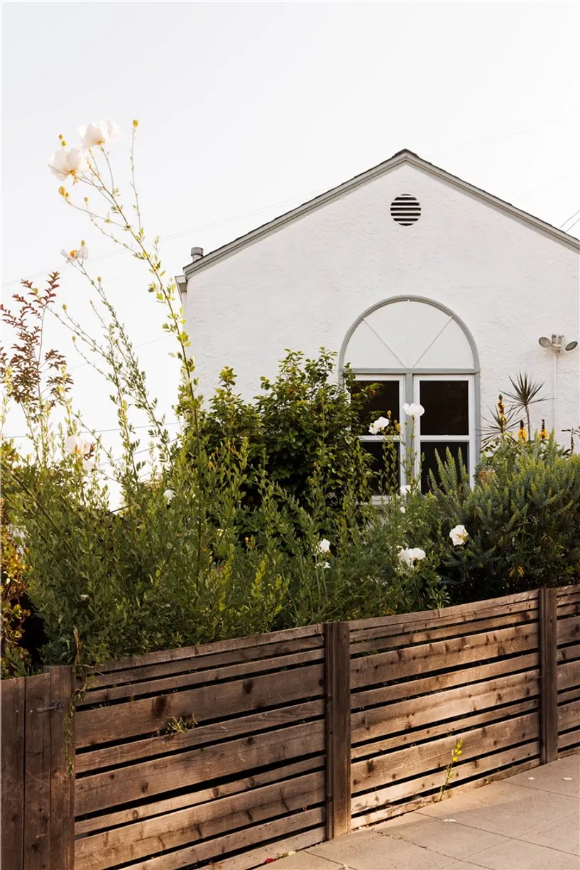 2958 Swan, Los Angeles, CA 90026 Property for sale