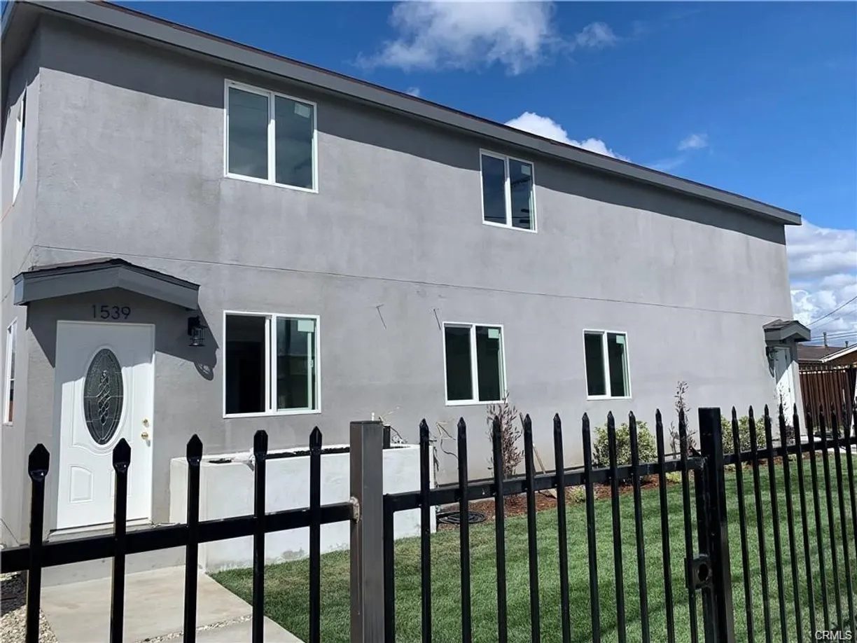 1539 112 STREET, Los Angeles, CA 90059 Property for sale