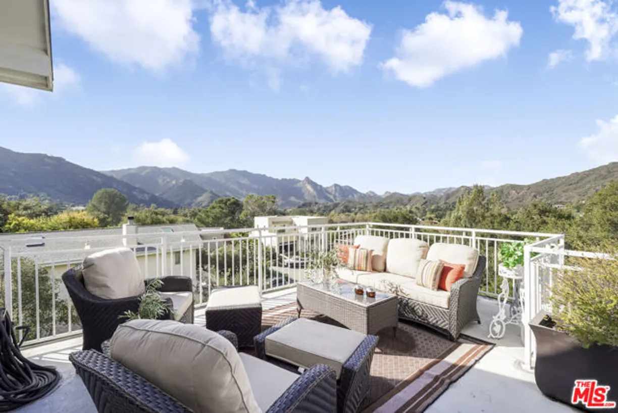 Monte Nido Drive, Calabasas, CA 91302 Property for sale