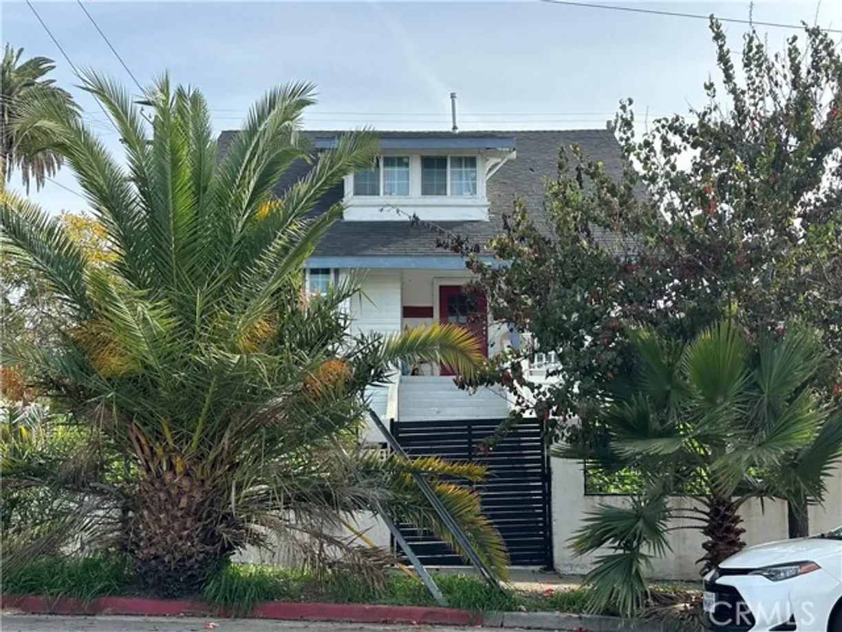 N Benton, Los Angeles, CA 90026 Property for sale