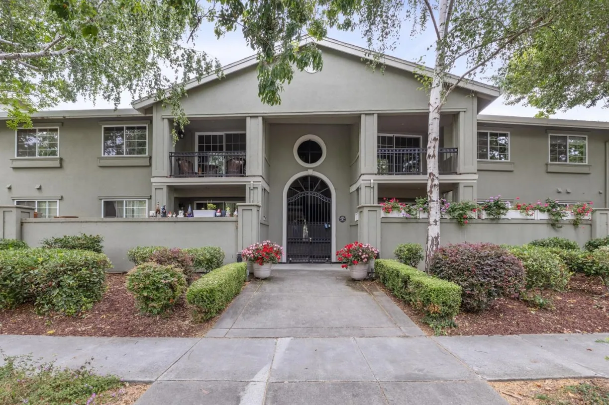 Willow Road #45, Menlo Park, CA 94025 Property for sale