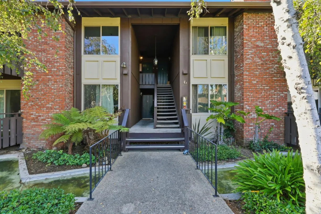 Middlefield Road #6G, Mountain View, CA 94043 Property for sale