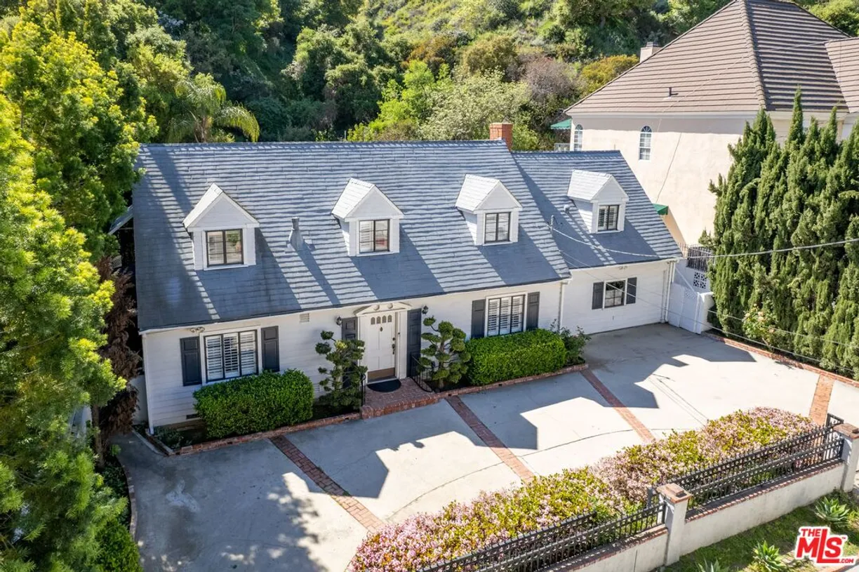 2427 Benedict Canyon, Beverly Hills, CA 90210 Property for sale