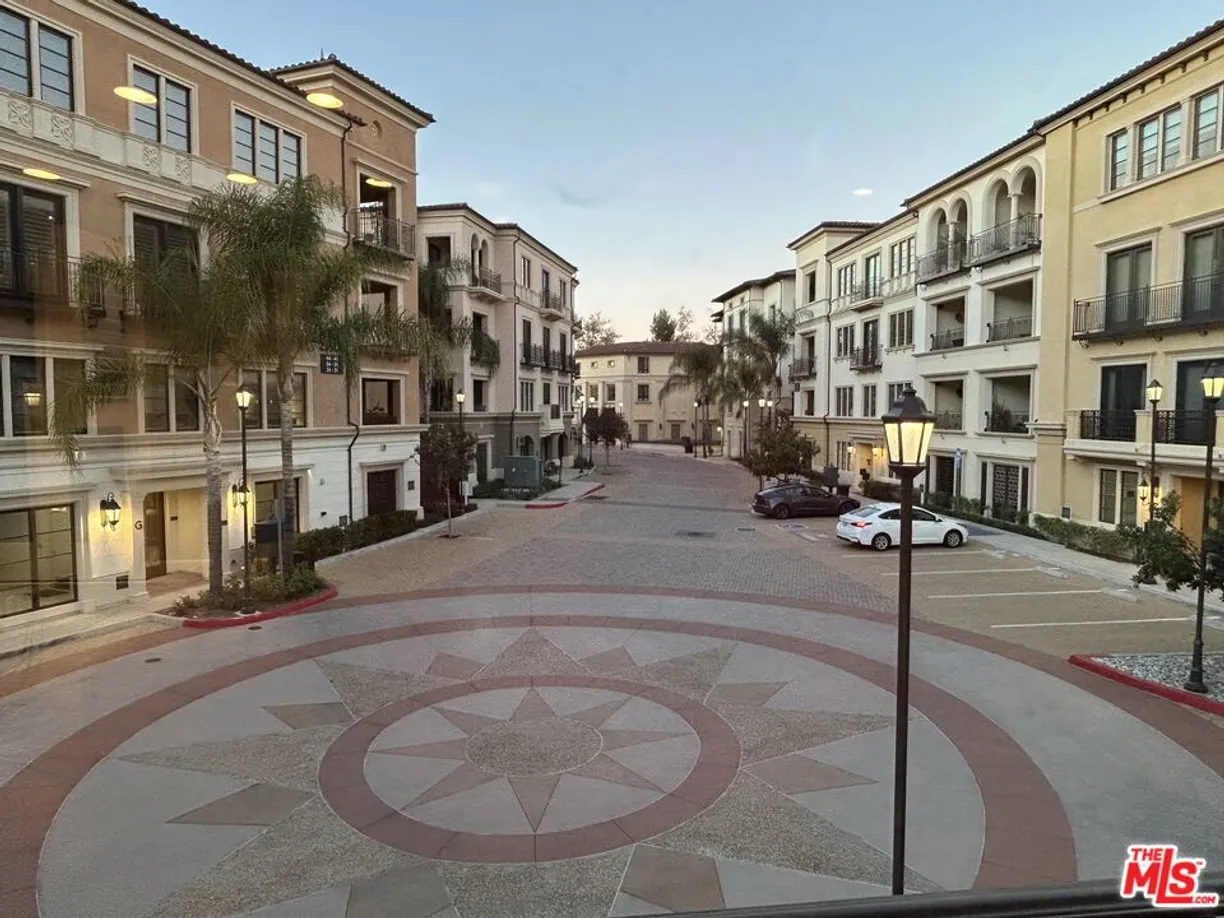 23500 Park Sorrento, Calabasas, CA 91302 Property for rent